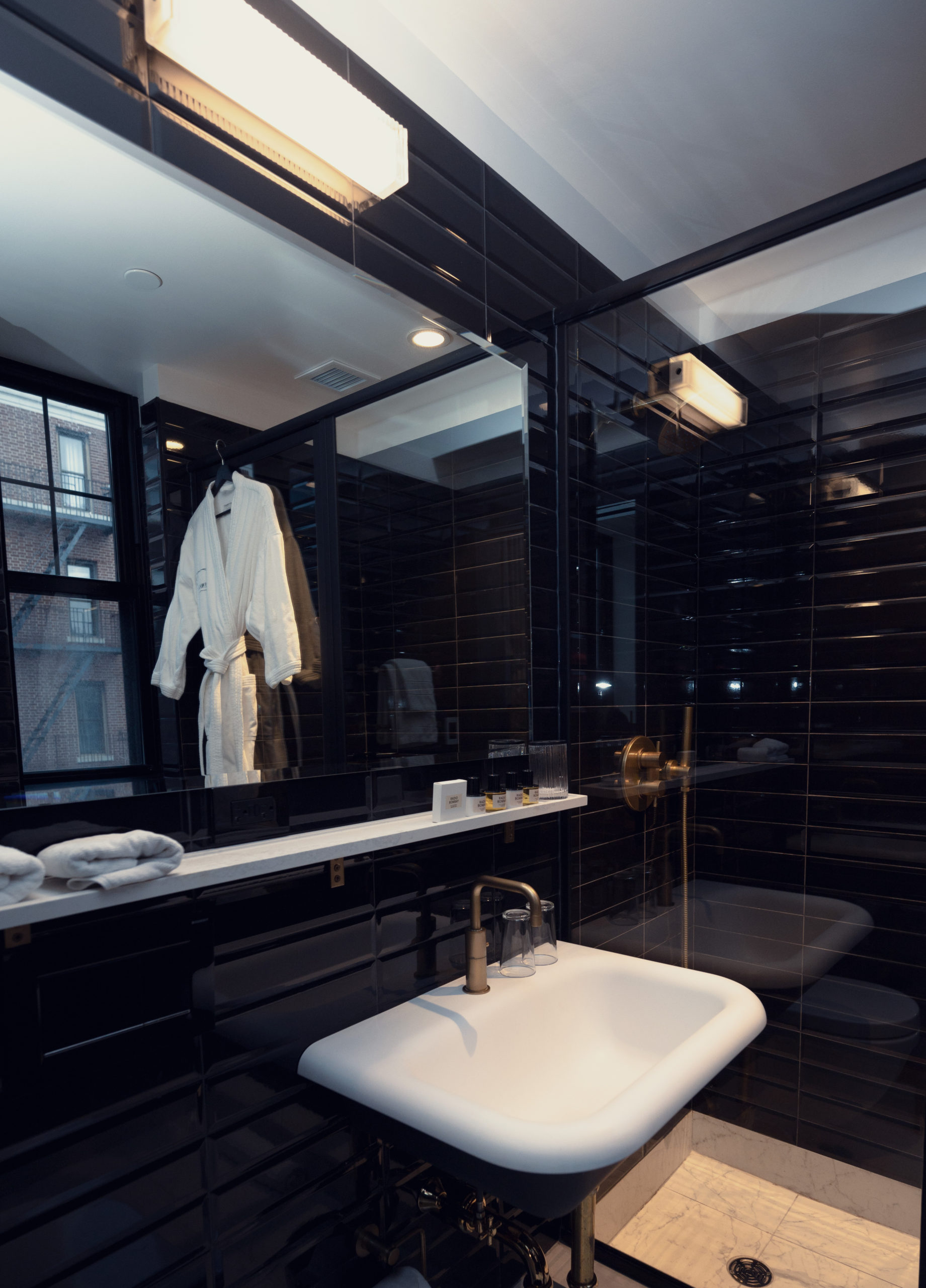 The Moore NYC Hotel: The Moore Experience – ONTARIO